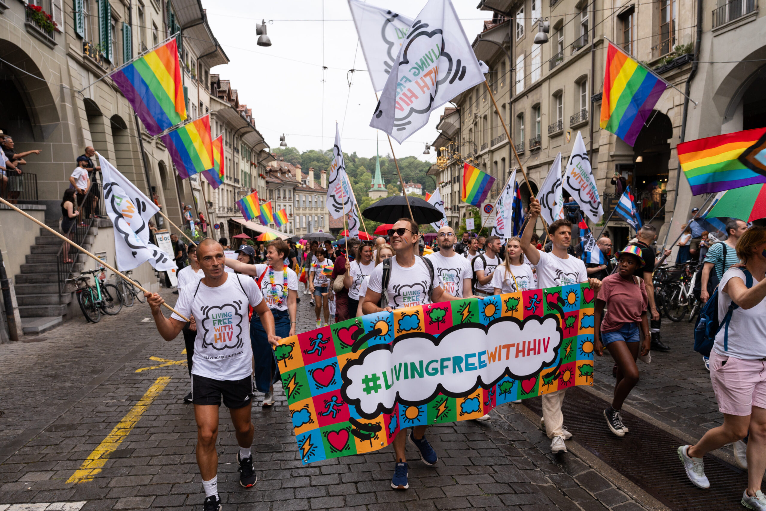 Bern Pride 2023: Menschen mit HIV setzen ein starkes Zeichen für ...